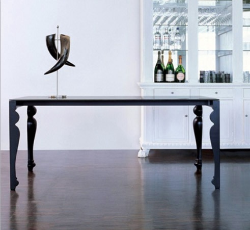 Dining table sliding on a frame of aluminum Amor, Miniforms - Luxury ...