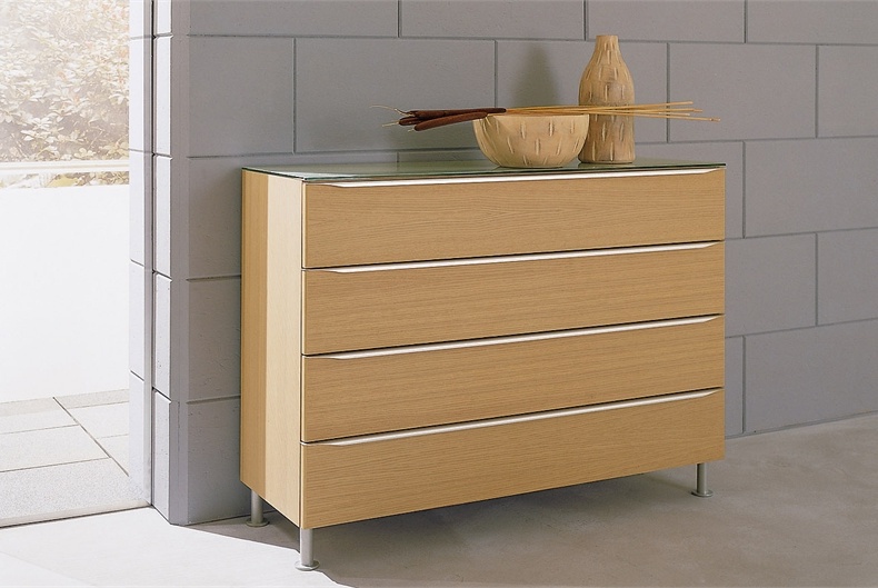 Dresser with metal legs chest Metis, Hulsta - Luxury furniture MR