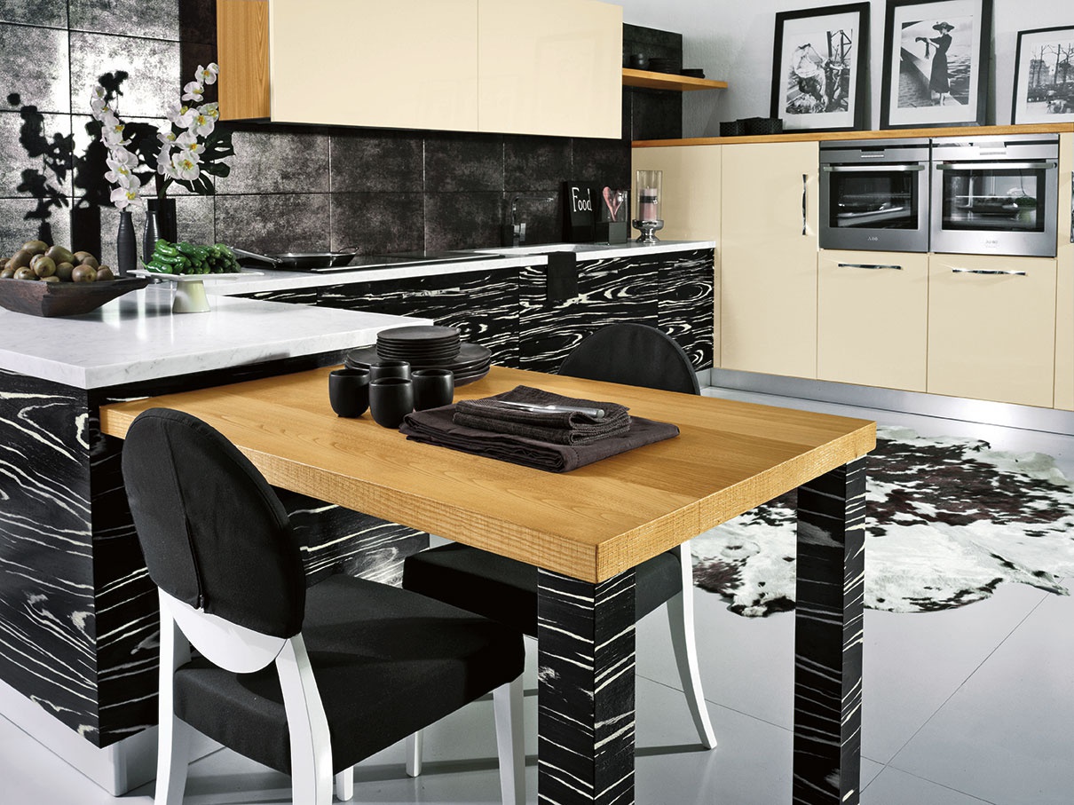 Set for the kitchen of solid chestnut with lacquer facades Glamour, MOD ...