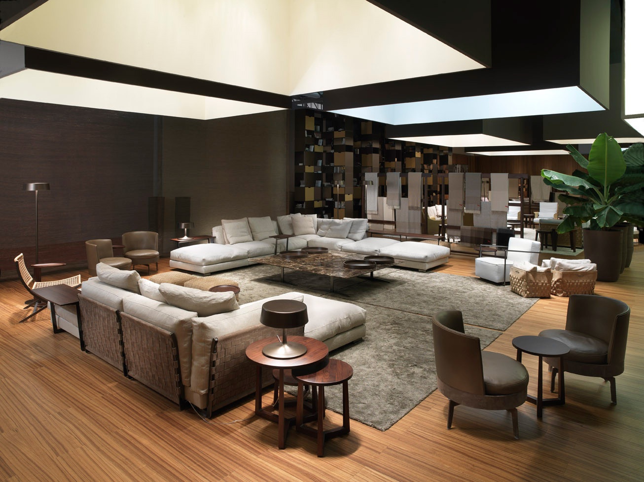 A modular sofa on a frame of wood and metal 09 Cestone, Flexform ...