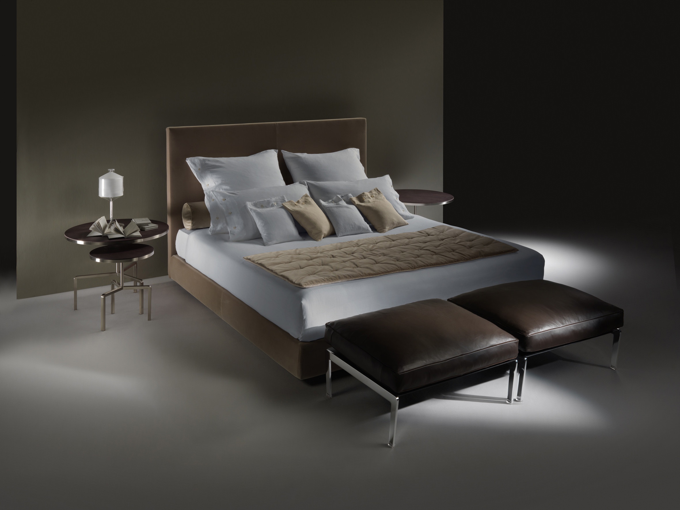 Double bed wooden frame Oltre, Flexform - Luxury furniture MR