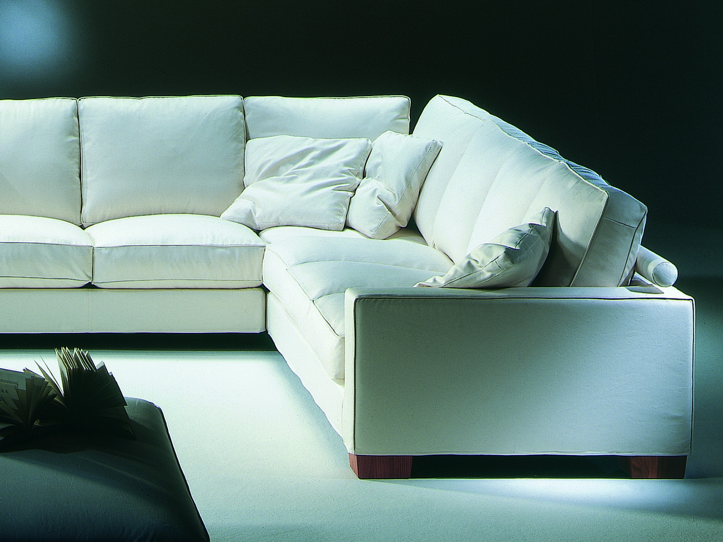 Sofa Status | Cabinets Matttroy
