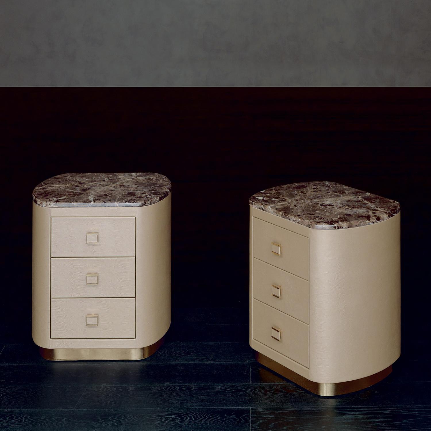 Bedside table with 3 drawers Damasse, Rugiano - Luxury furniture MR